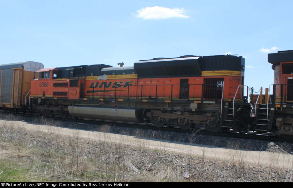 BNSF 9368 (1)
